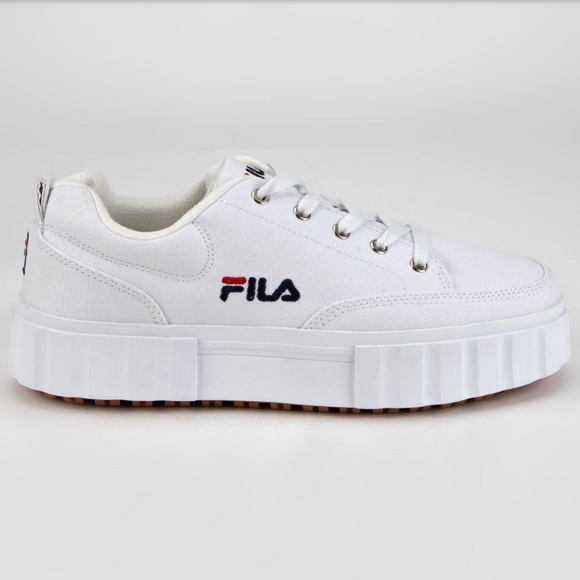 Fila | Shoes | Nwot Fila Sandblast Canvas Platform Sneaker | Poshmark